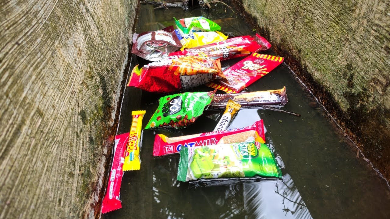 Mereview Jajanan Dan Mencari Buah-buahan Chokolatos, Kacang, Garuda ...