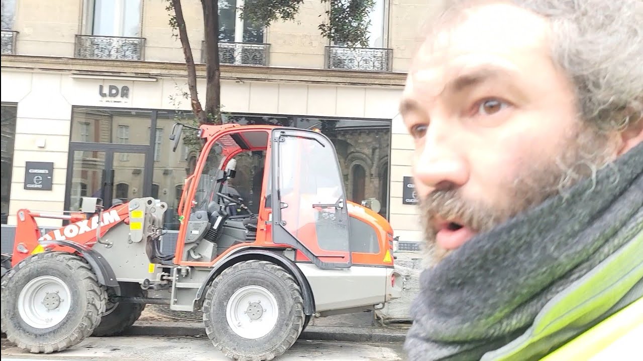 💛Tout le monde vit pour ses intérêts personnels ! - YouTube