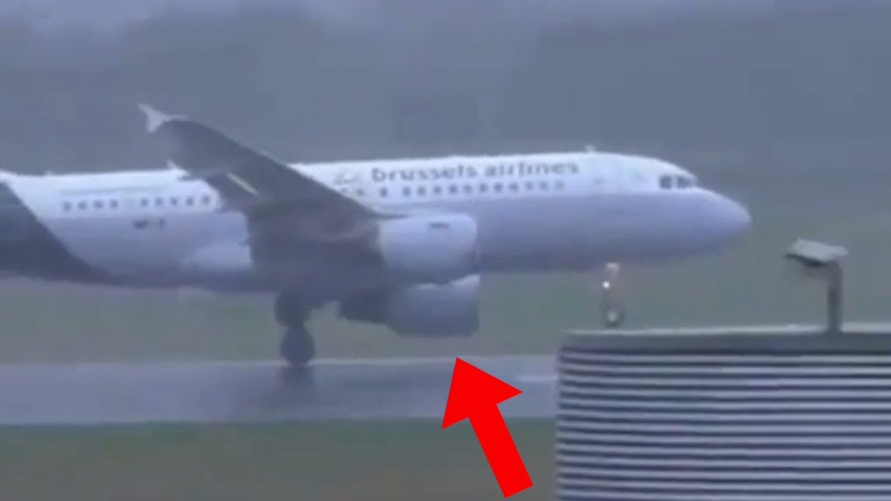 Near Engine STRIKE In Storm - Daily dose of aviation - YouTube