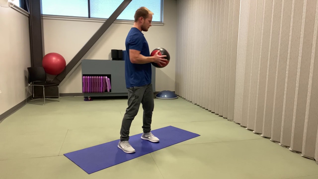 Med Ball Side to Side Rotation - YouTube