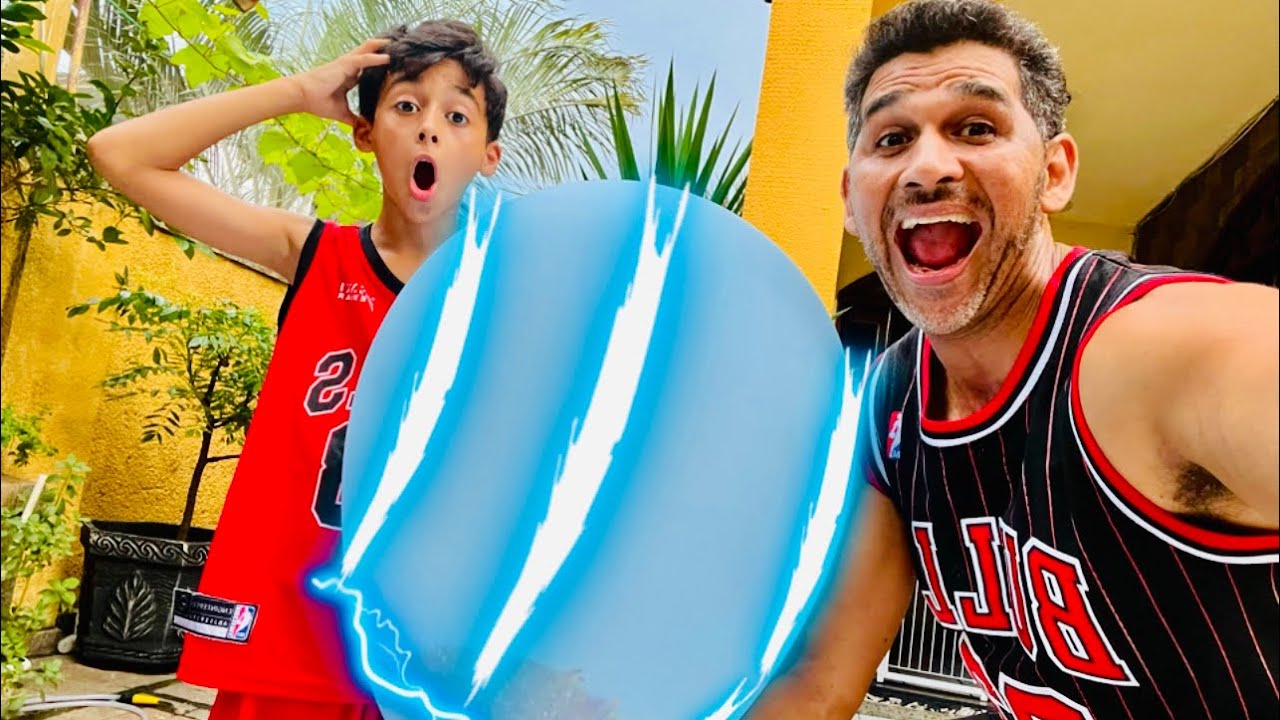 MAIOR BOLA DO MUNDO 🌎 - YouTube