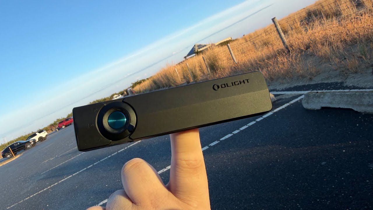 The olight ark pro vs the olight arkfeld ultra olight 2025 - YouTube