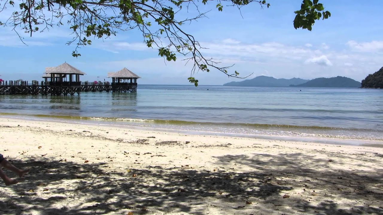 Stranden på Bunga Raya Island Resort 15 min. fra Kota Kinabula, Borneo ...