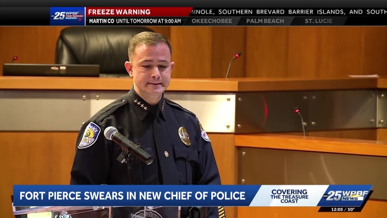 Standing room only as Fort Pierce's top cop gets sworn in - YouTube