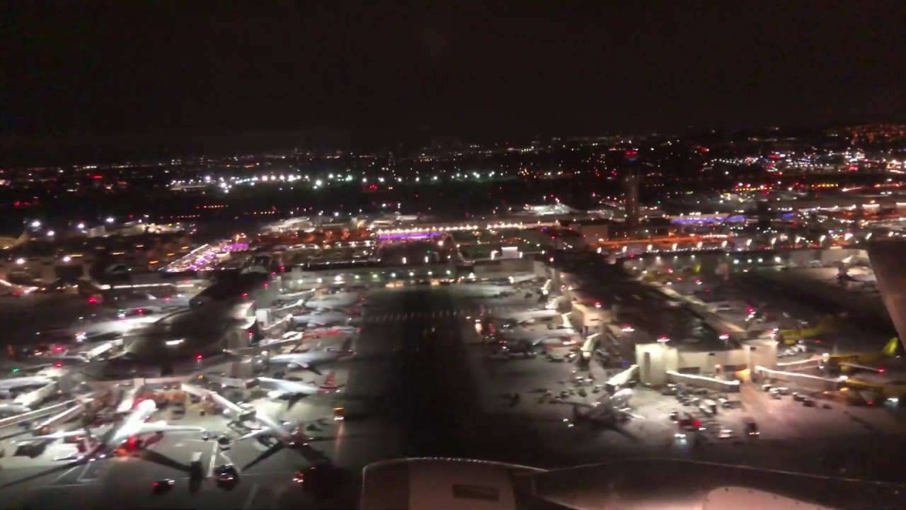 United 2201 LAX-SFO night takeoff Los Angeles San Francisco Airbus A319 ...