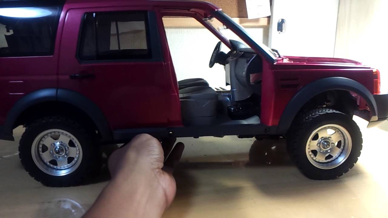 Land Rover LR3 (1/10 scale build) - YouTube