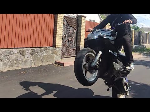 Yamaha aerox stunt 🖤 (50cc) - YouTube