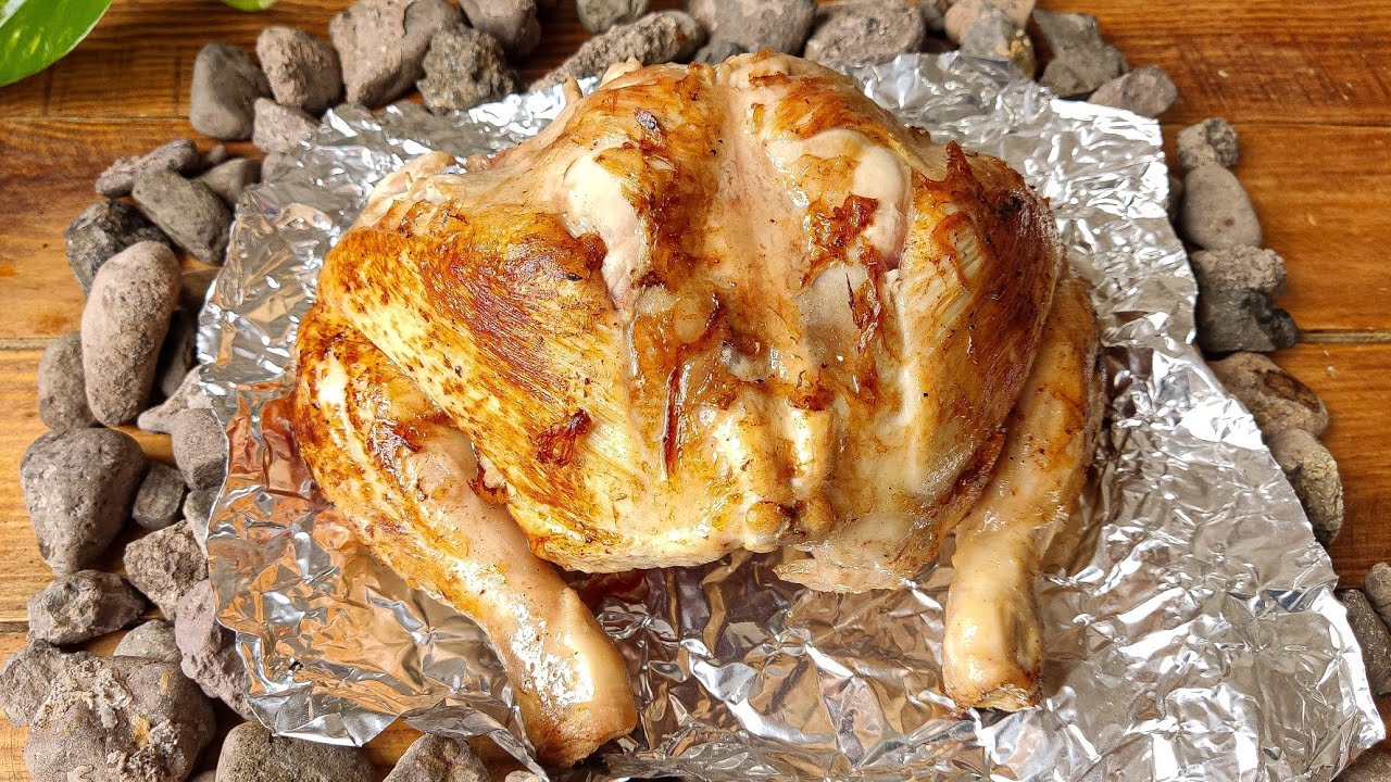 This chicken is cooked on pebbles !! This is the tastiest chicken l’ve ...