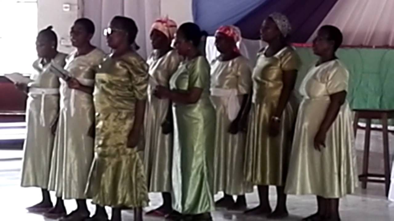 Sikonge Moravian Mission, womens choir - YouTube