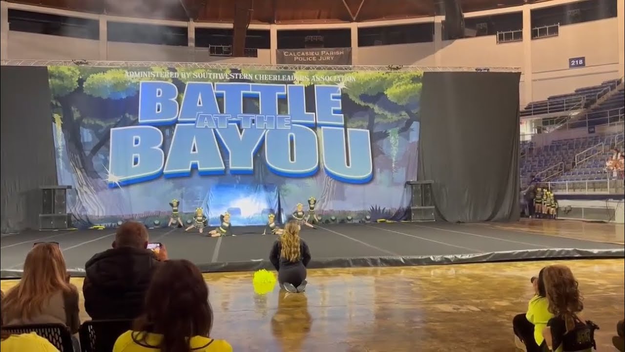 TINY THUNDER (tiny novice) Battle at the Bayou - YouTube
