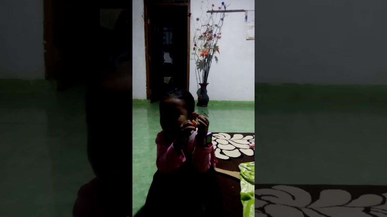 Najwa mau setlika baju - YouTube