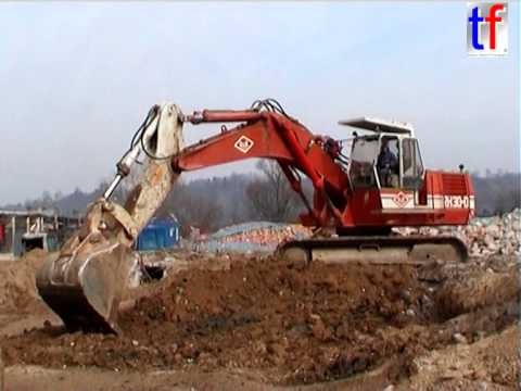 **GIANT** O&K RH30-D Digging Concrete / Abbruch Siemens Kirchhheim u.T ...