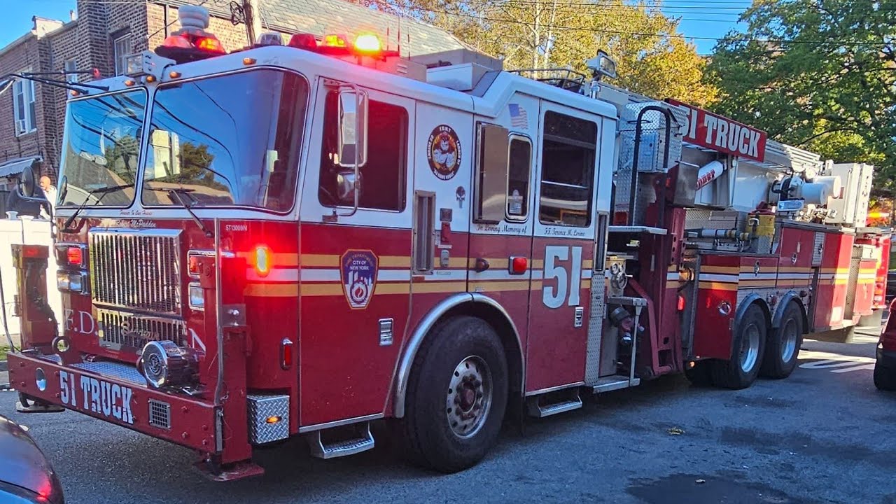 FDNY Ladder 51 Responding On East 231st Street In Edenwald, The Bronx ...