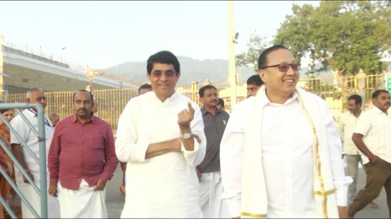 Minister Buggana Rajendranath Reddy Visits Tirumala Temple || Bezawada ...