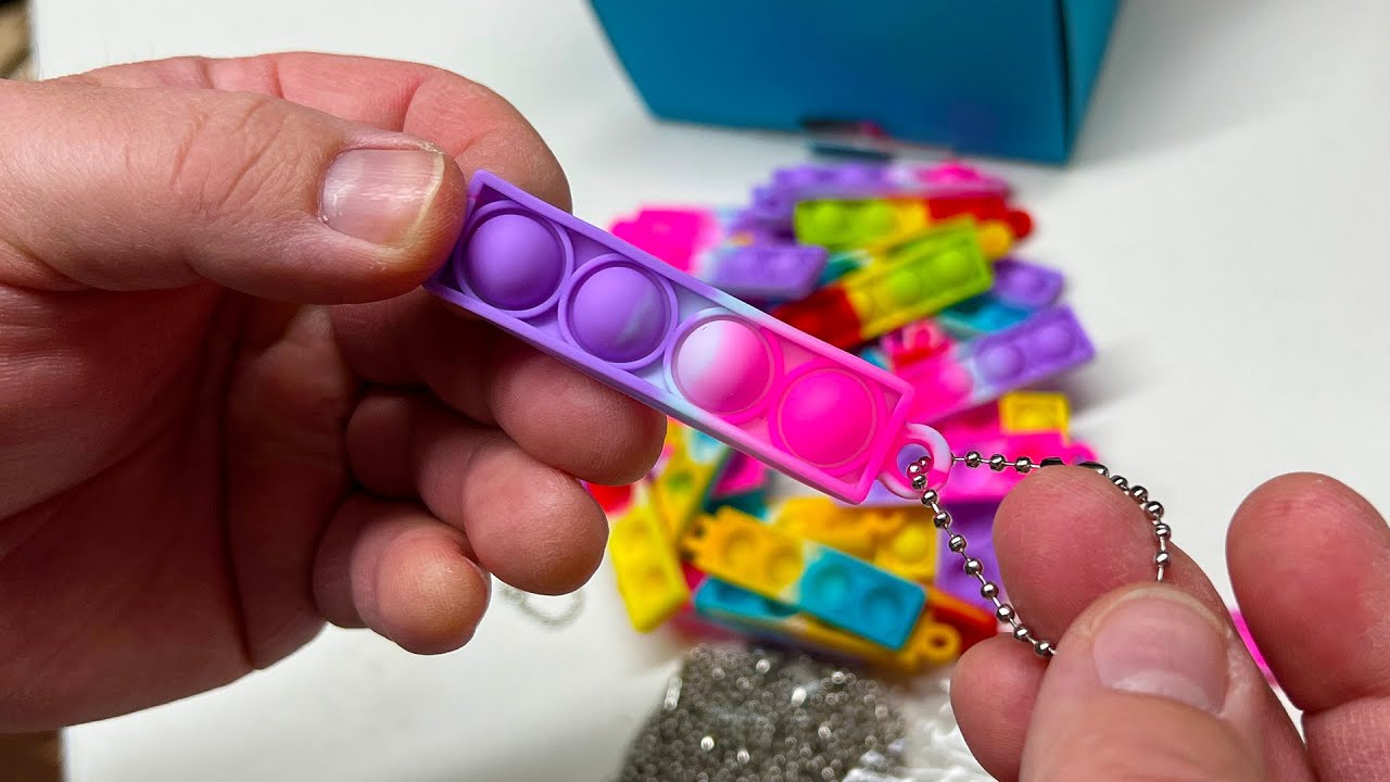Mini Pop Fidget keychains - YouTube