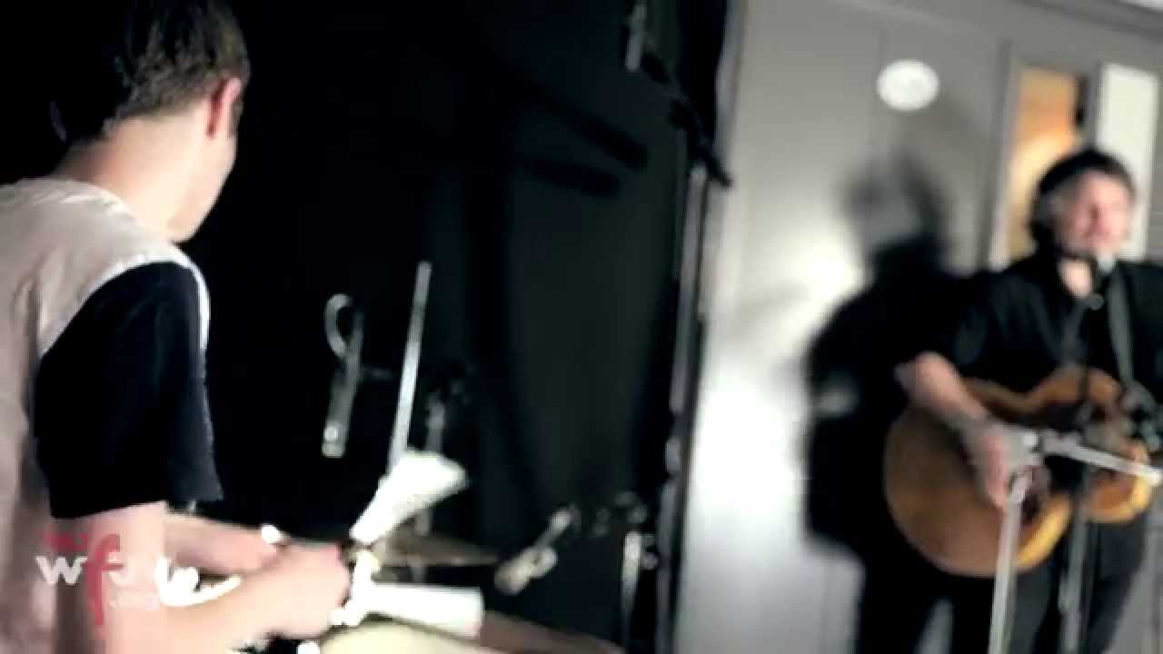 Tweedy - "Love Like A Wire" (Live at WFUV) - YouTube