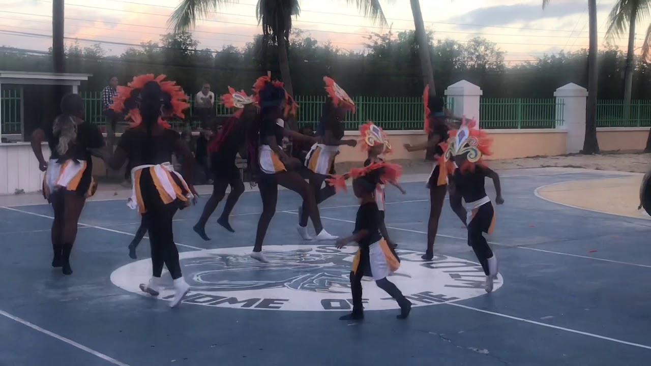 Long Island, Bahamas Boxing Day Junkanoo! - YouTube