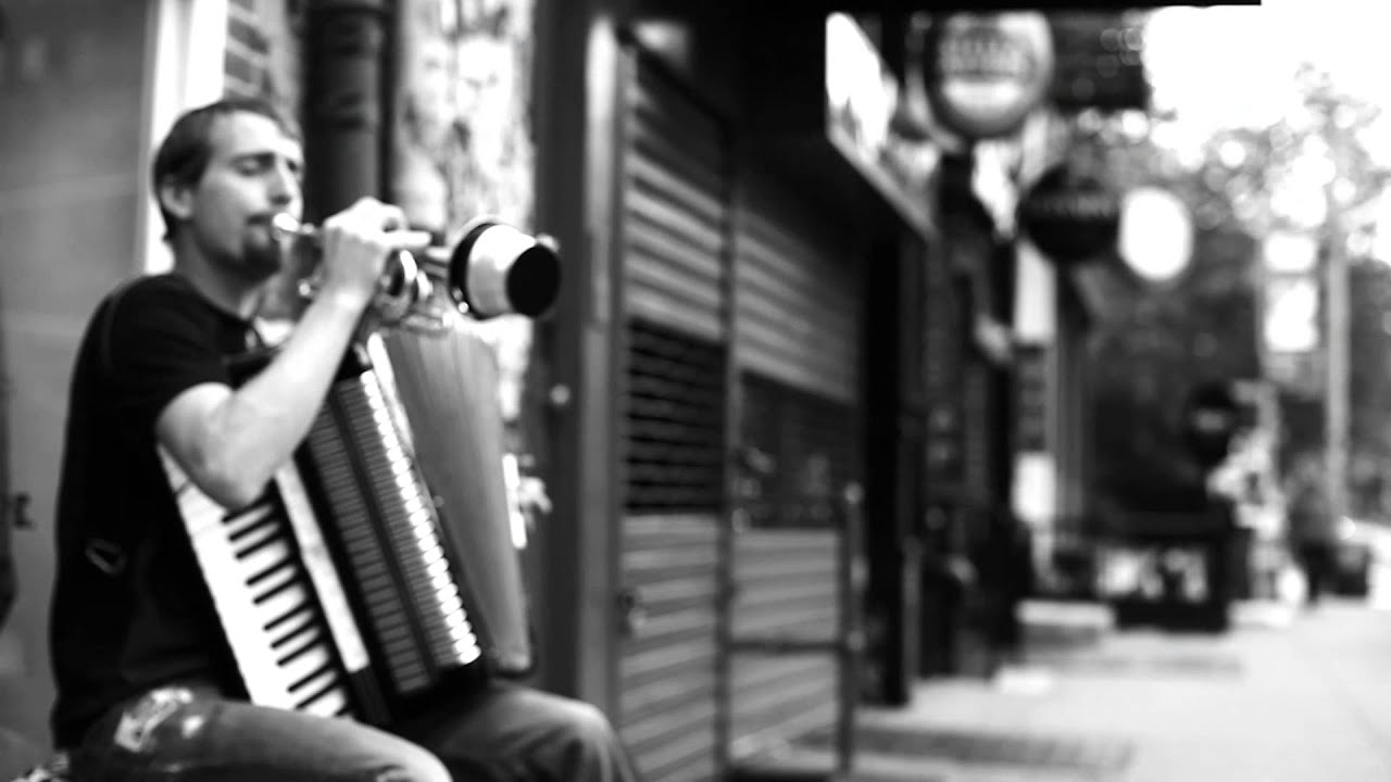 Nick Moyer at Fair Folks - YouTube