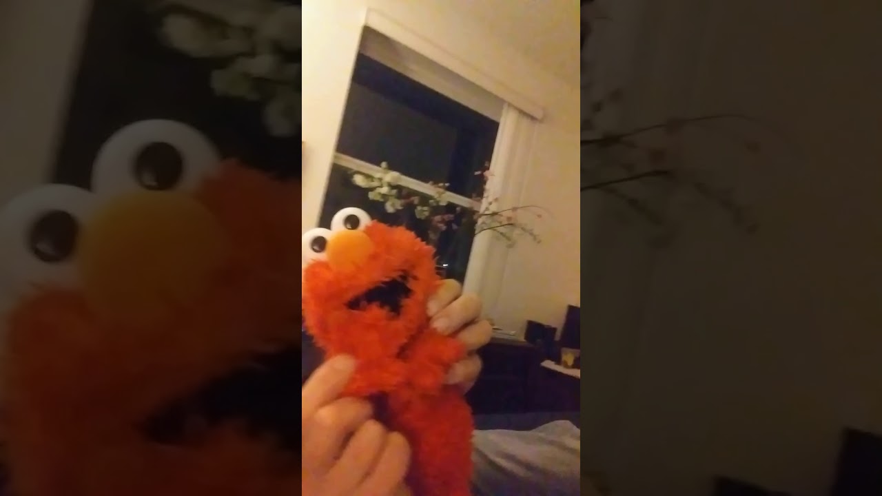 Elmo laughing - YouTube