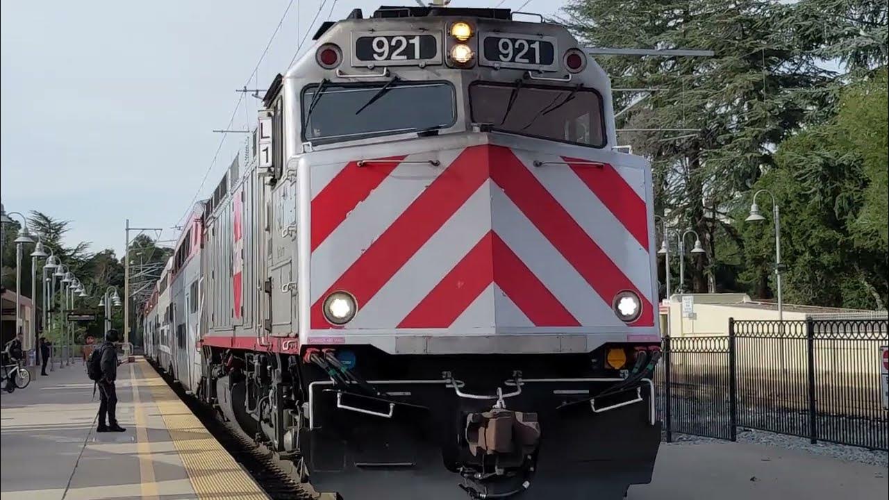 4K Compilation: Caltrain rush hour at Palo Alto - YouTube