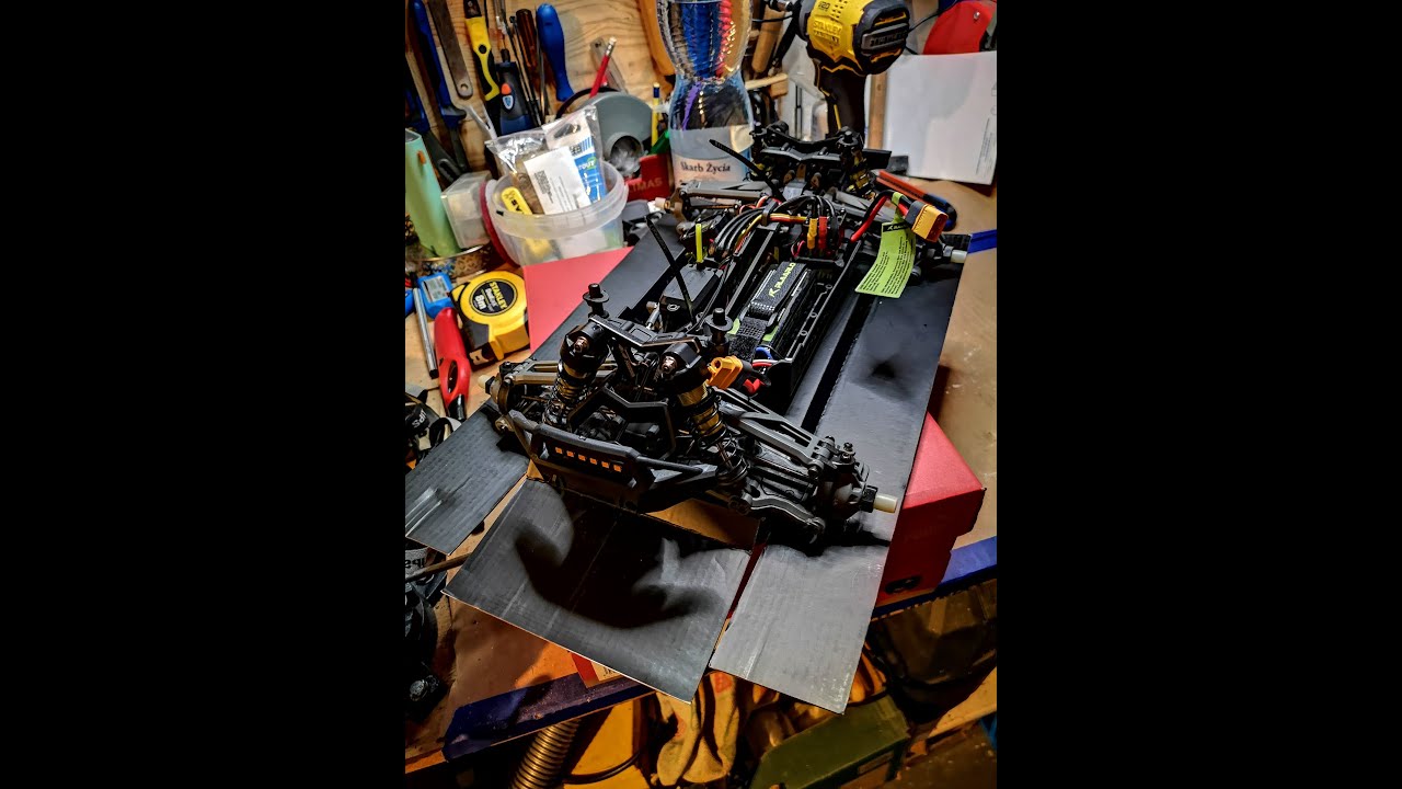 RC BASH in garden - Ramp Jumps! Omni Terminator / KRATON 4S / NOTORIOUS ...