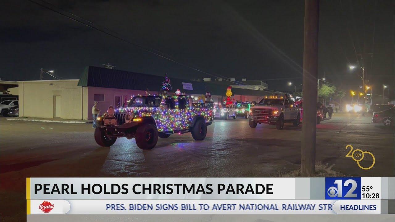 Families attend Madison’s annual Christmas parade - YouTube