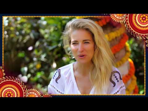 Faik yoga'yı deniyor