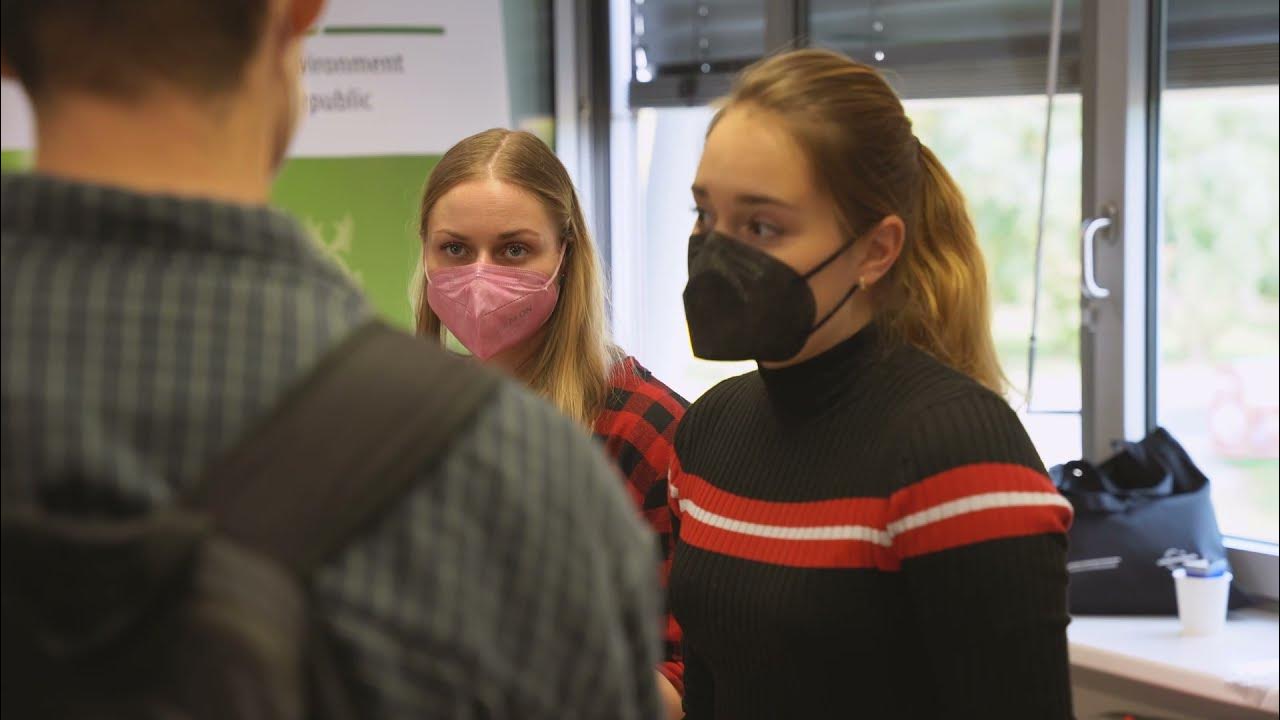 Pracovní veletrh pro studenty a absolventy sociálních věd 2021 - YouTube