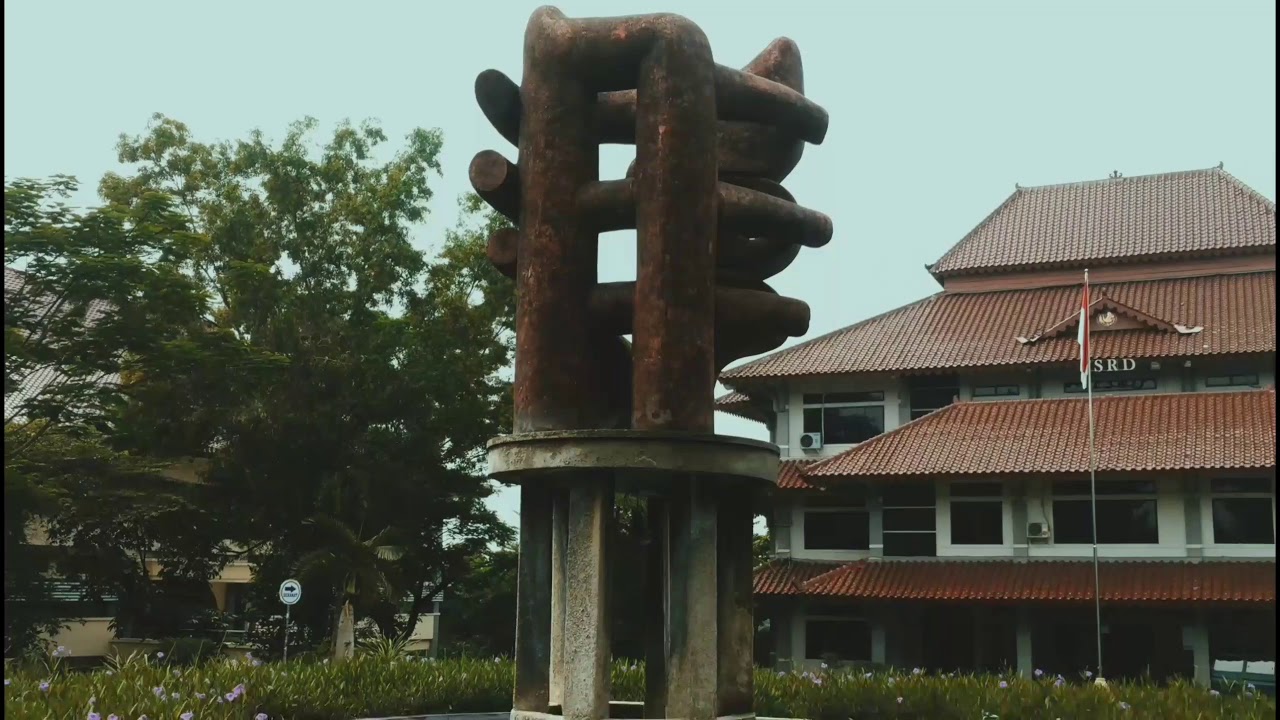 KAMPUS FSRD - ISI SURAKARTA - YouTube