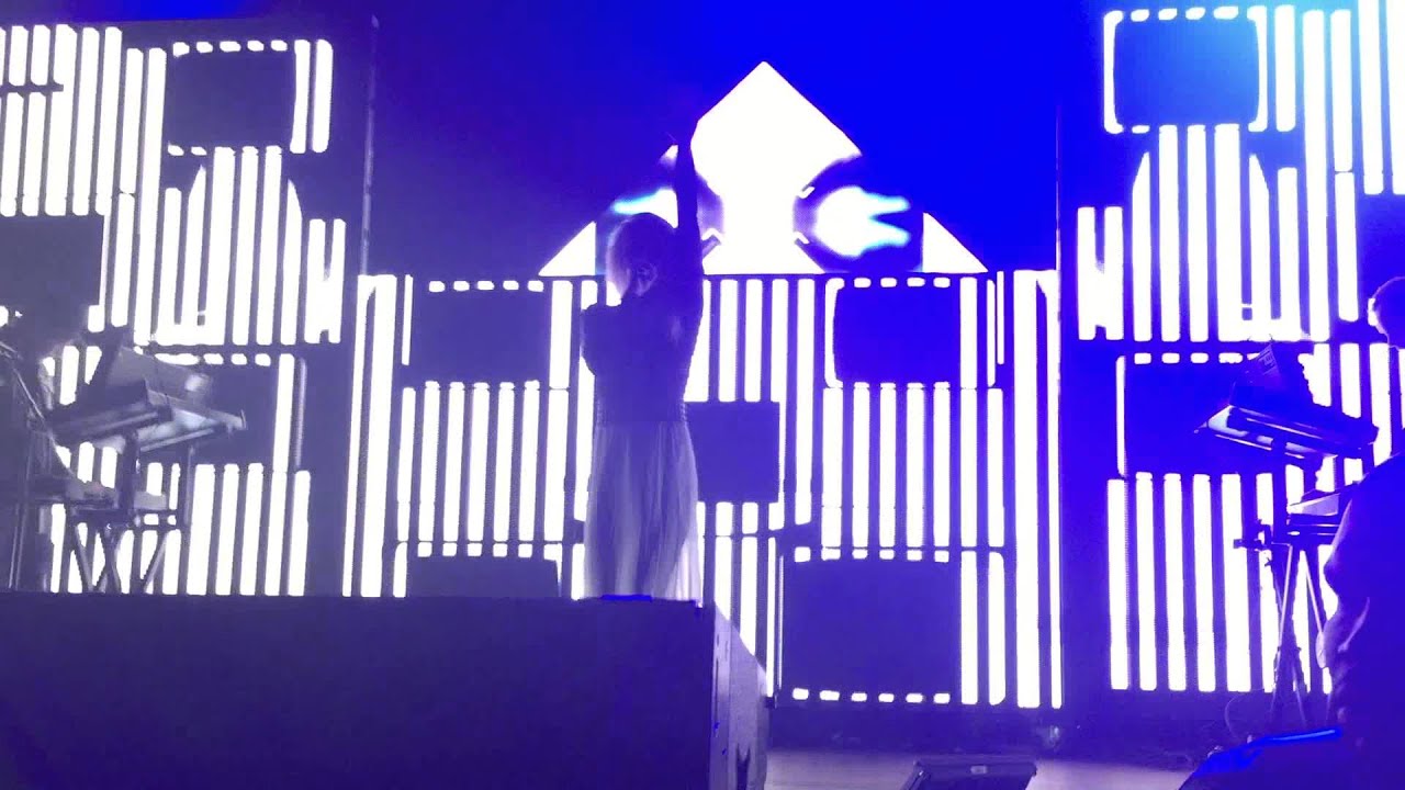 Nero - Promises (LIVE) @ HARD DOTD 2015 Day 1 - YouTube