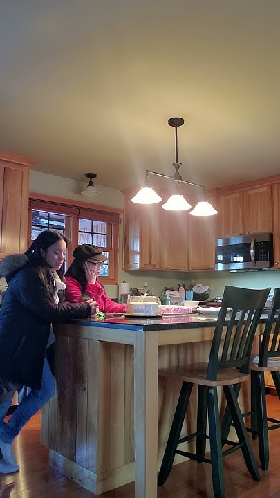 Bonding with friends. #friends #vlog #shorts - YouTube