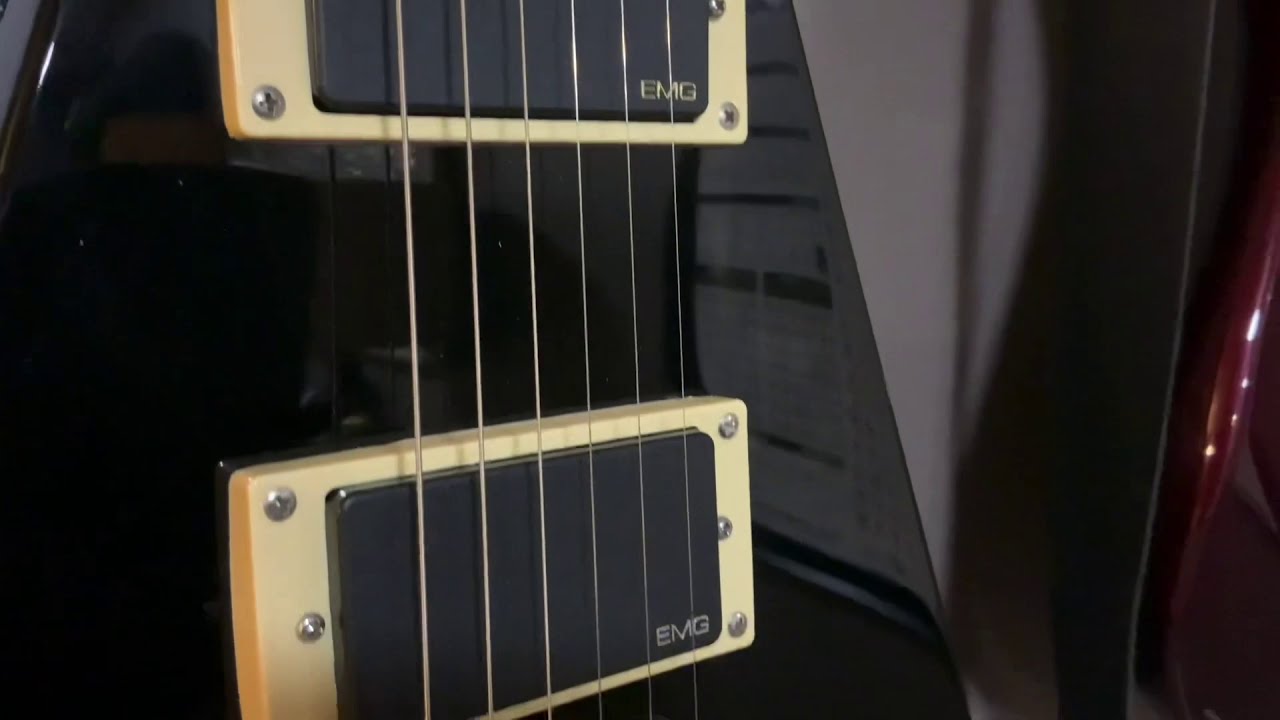 Dean VX with EMG 85 and 81 Active Pickups - YouTube