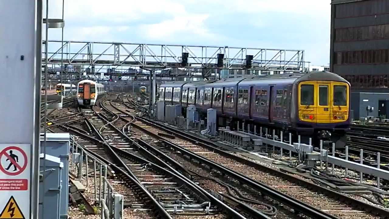 FCC Class 319 and South Eastern Class 375 @ London Bridge - YouTube