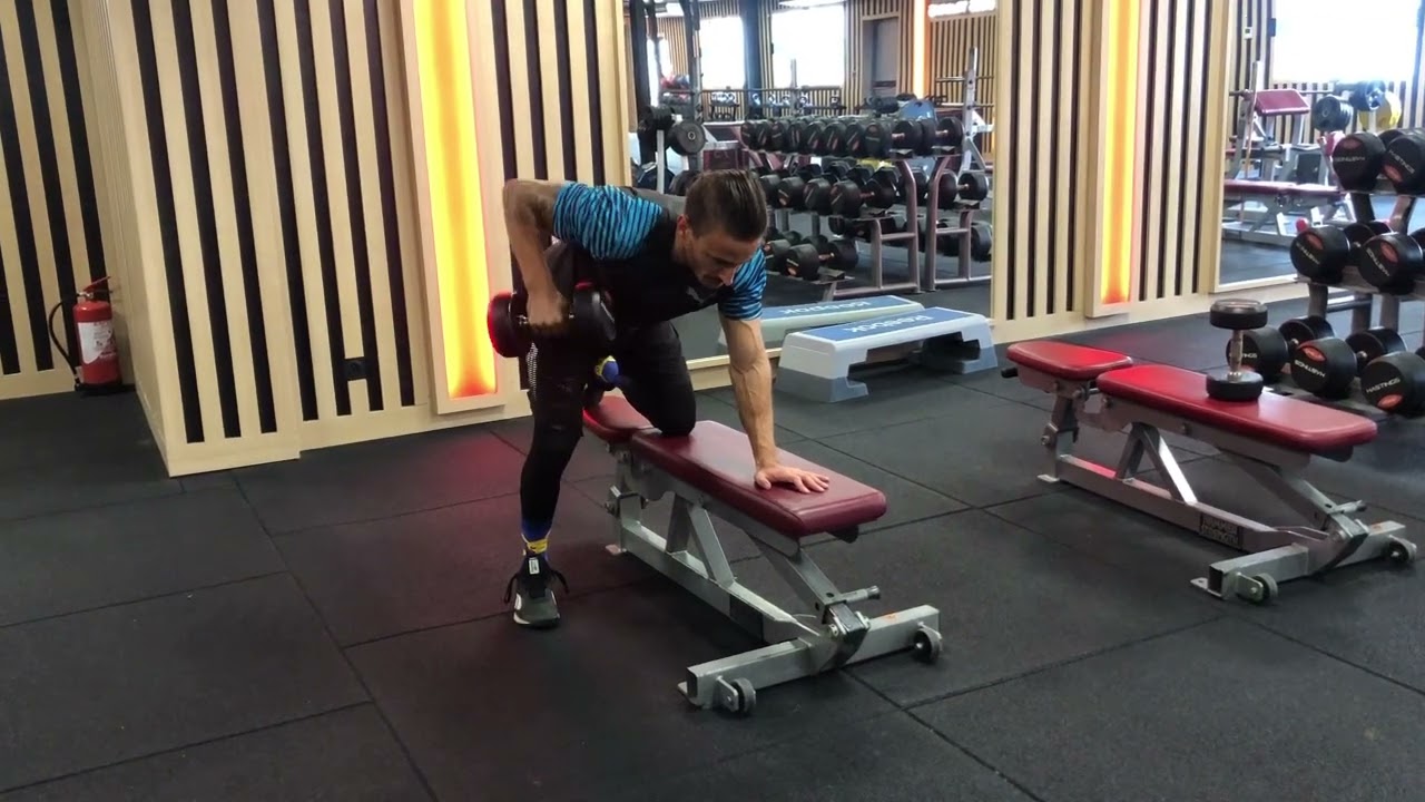 DB One Arm Rowing - YouTube