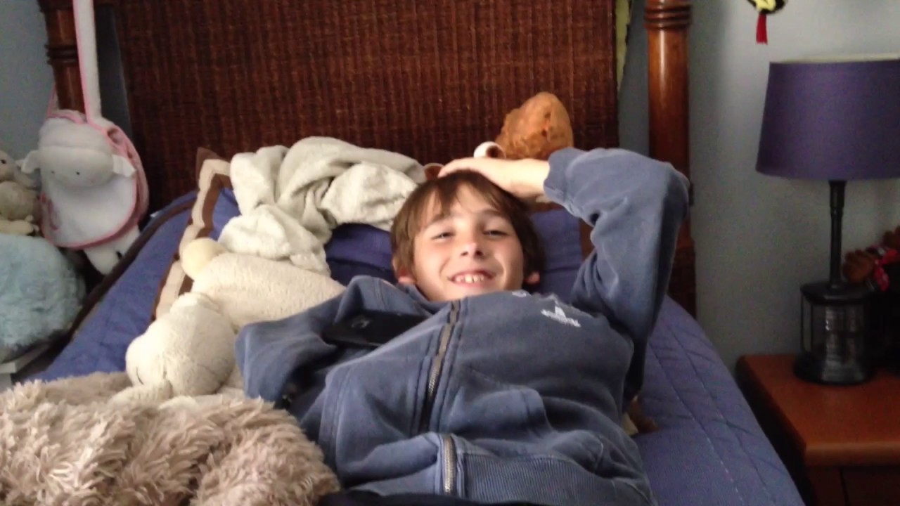 Alien chestburster but derpy - YouTube