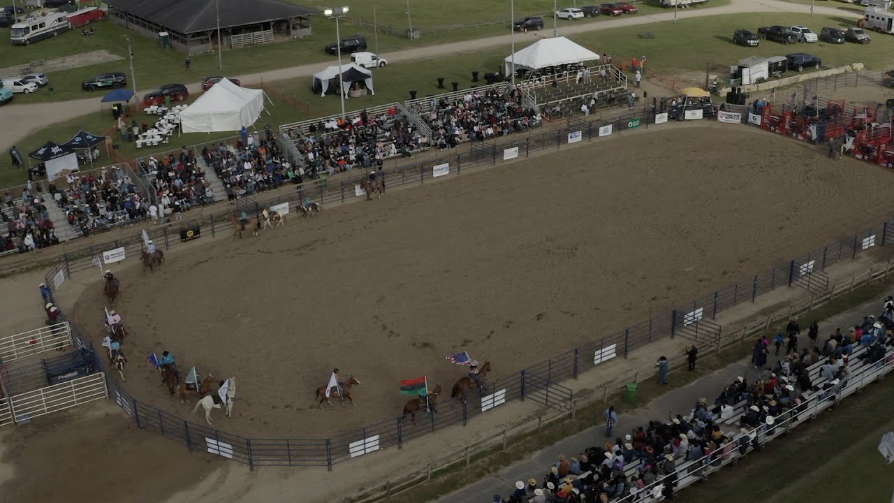 Midwestern Invitational Rodeo arrives in Flint - YouTube