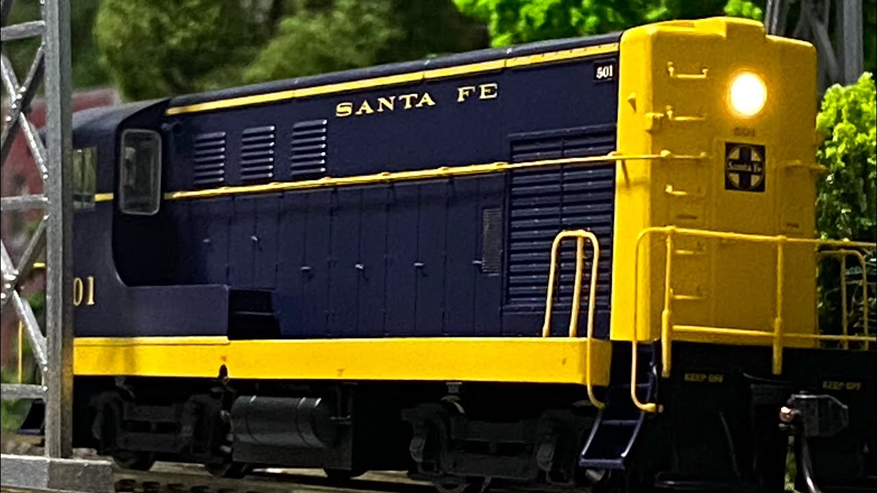 Santa Fe Switcher #501 “Calling it a Day” - HO Scale Model Trains - YouTube