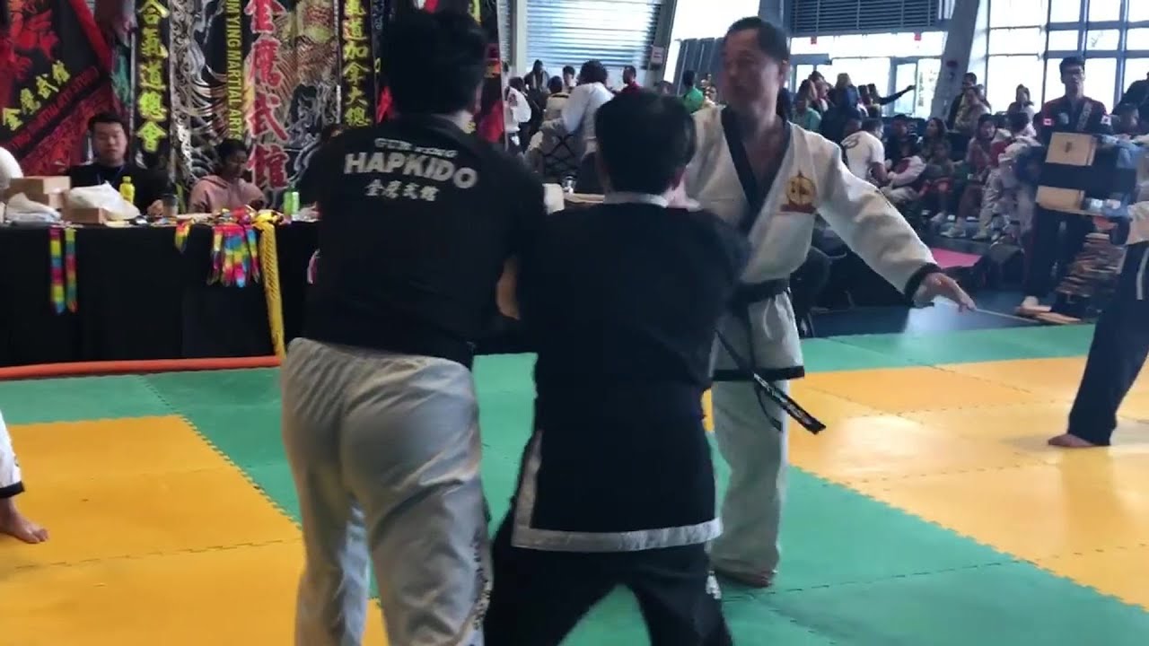 Hapkido Block Breaking - YouTube