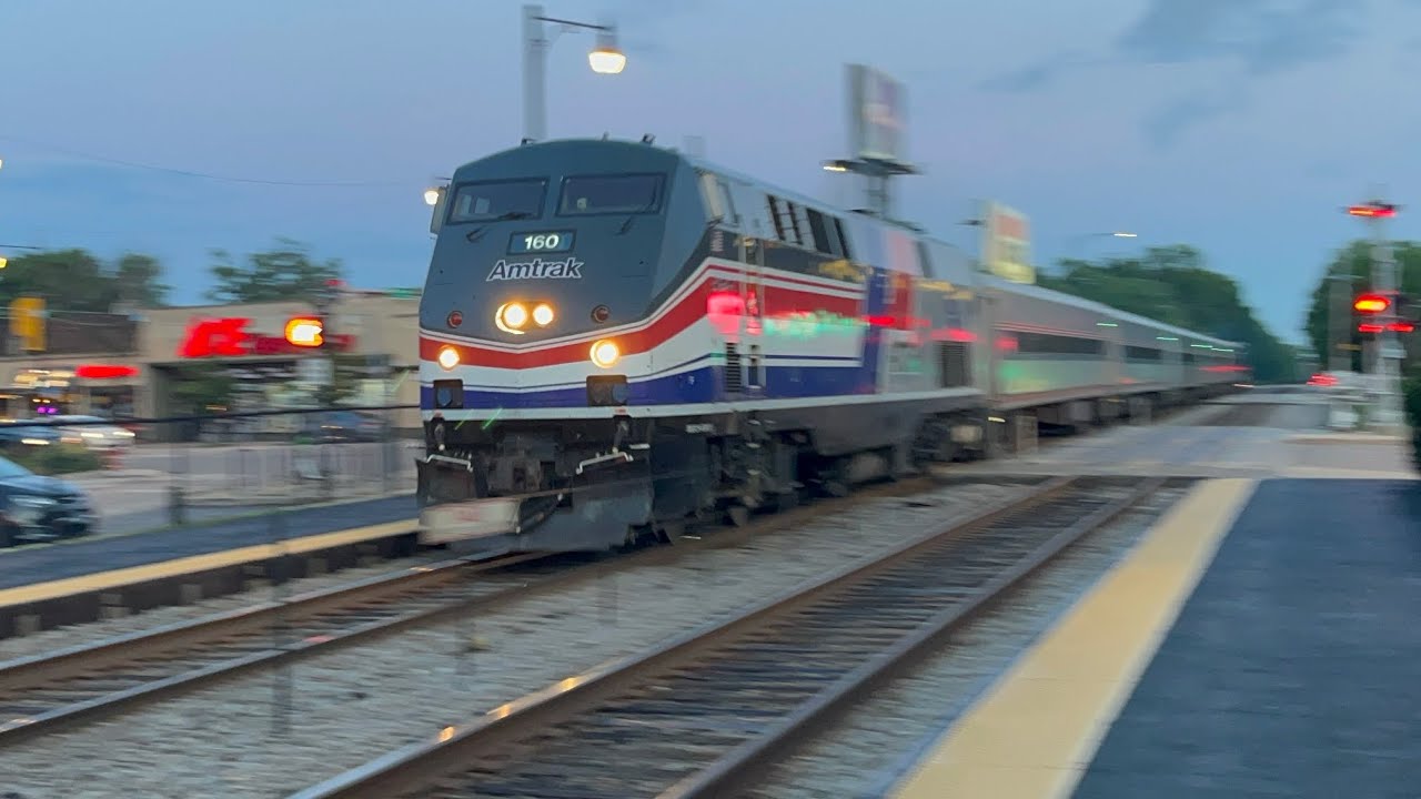 Amtrak 160 Dash 8 phase lll heritage leading a train with Amtrak 161 ...