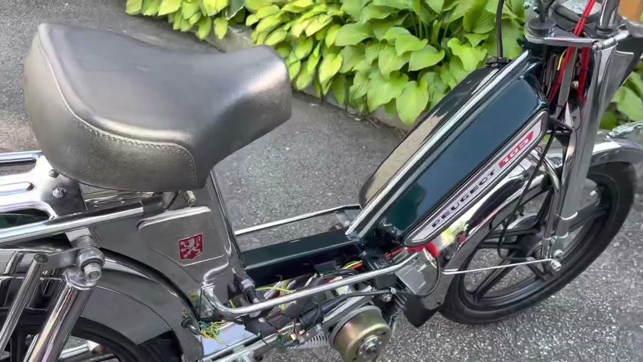 Mobylette Peugeot 103 vogue style MVL full Malossi Moped - YouTube