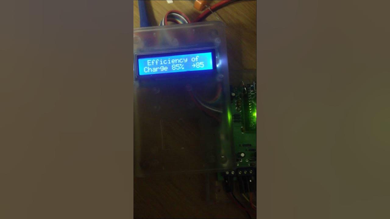 Arduino Battery Monitor v7.9 - YouTube