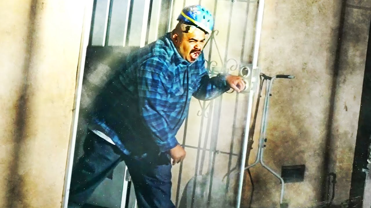 Crazy guy cracks my partner with with a 40 - YouTube