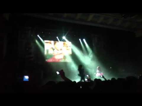 Scream Tour - YouTube