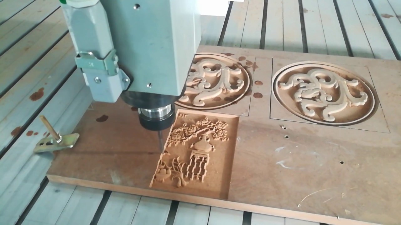 Qatar Big size CNC router 2*4m with HSD spindle - YouTube