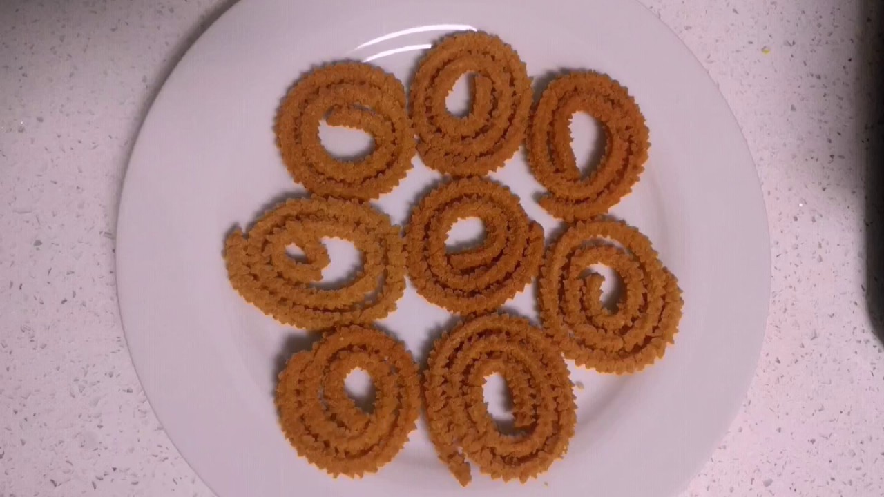 Instant Chakkali /Muruku making - YouTube