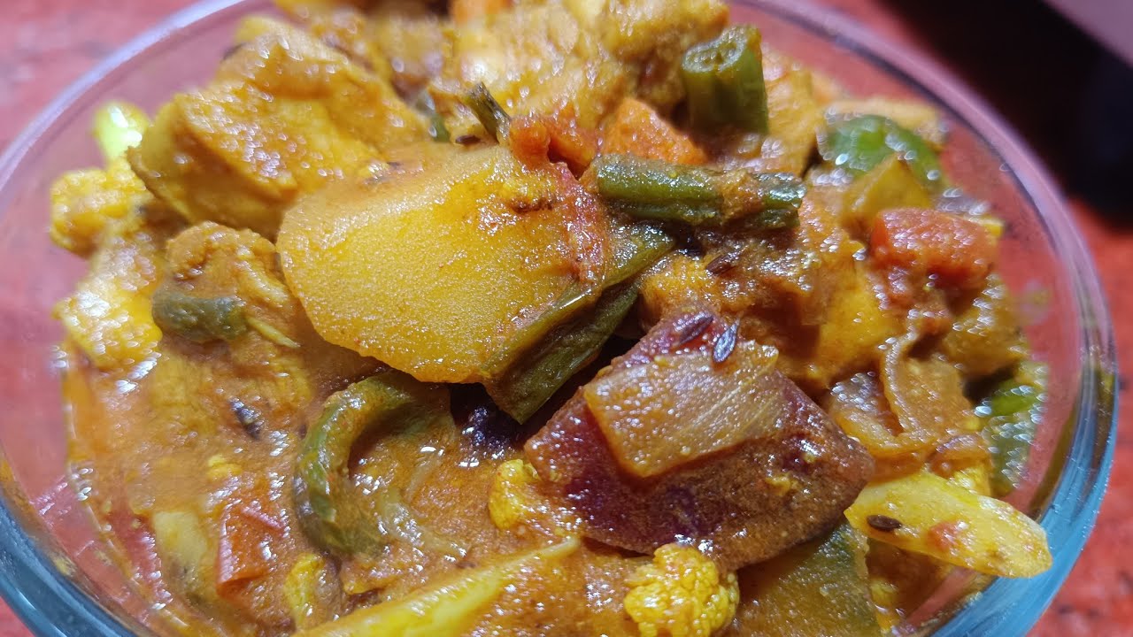 চিকেন দিয়ে পাঁচ মিশালী তরকারি।। Bengali recipe||Nupurer shader ...