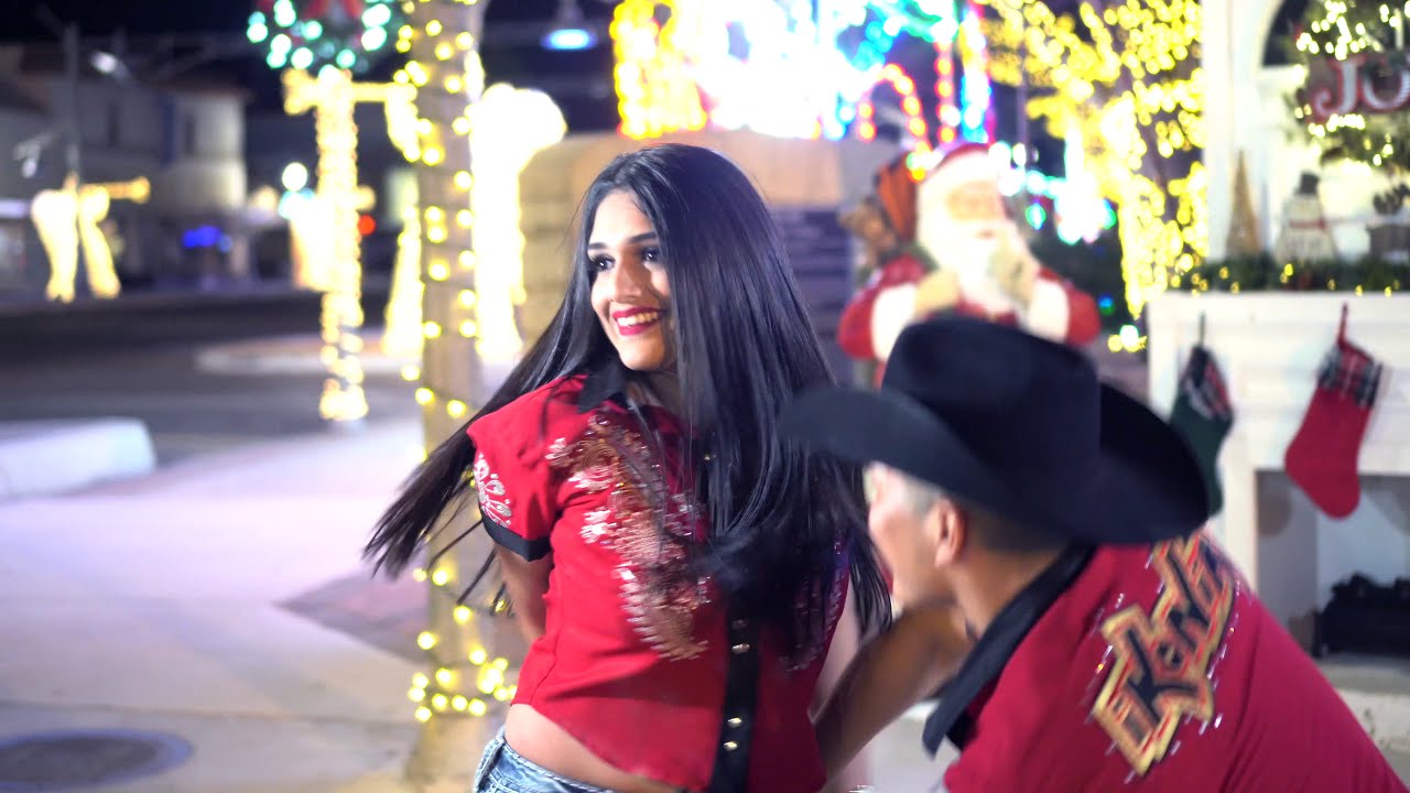 Ikonik Christmas Mix 2020 con Ikonik Dancers/Kaotik Dance Company - YouTube