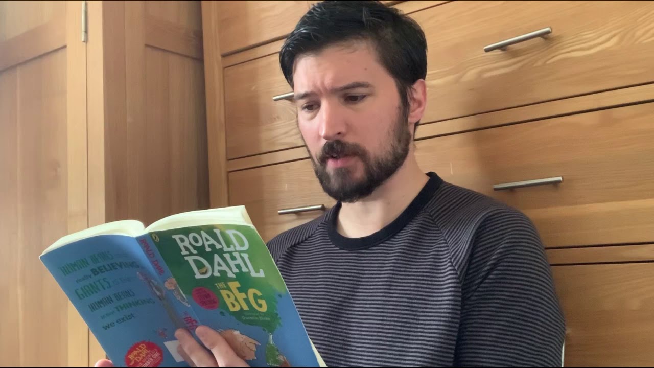 The BFG Chapter 12- Dream Catching - YouTube