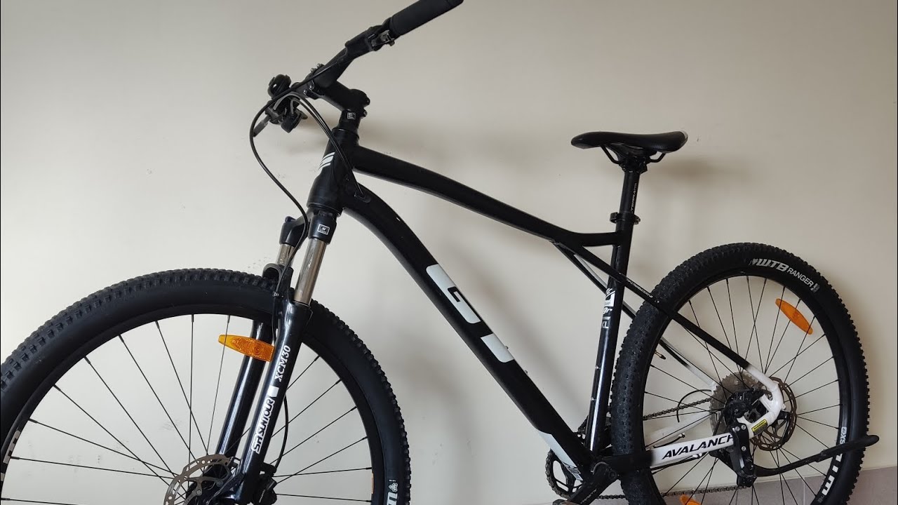 GT Avalanche Comp 2021 XL "29" (velolut) - YouTube