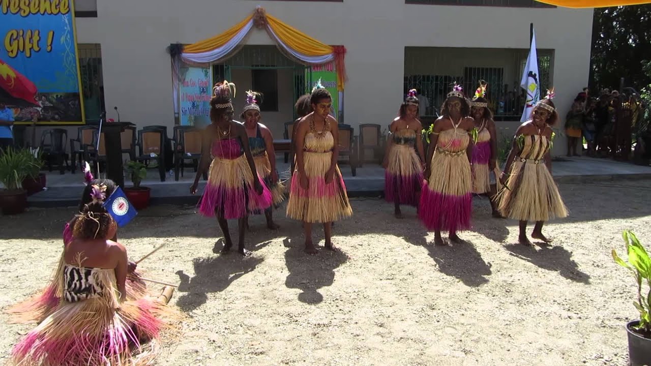 Buka cultural dance - YouTube